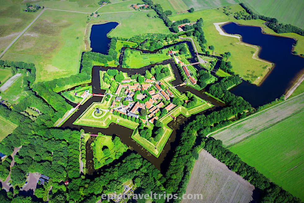 Fort Bourtange: The Beautifully Designed Star-Shaped Fort of the Late ...
